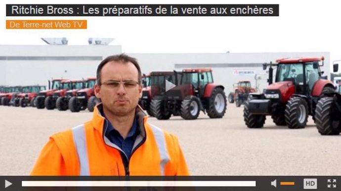 Ritchie Bros, les préparatifs des matériels pour la vente aux enchères