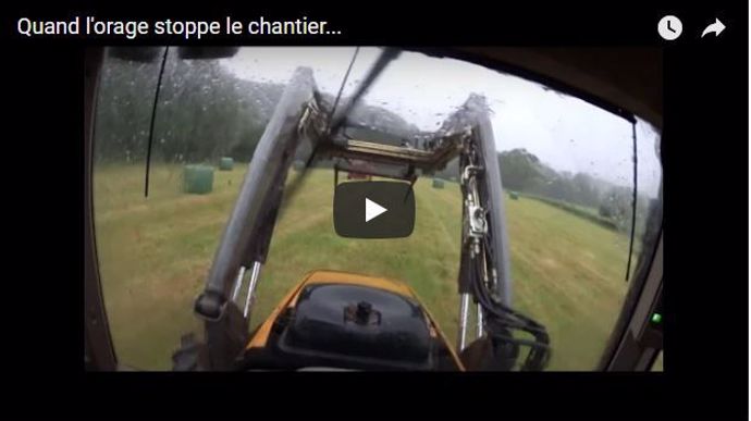 Orage et enrubannage : la pluie stoppe le chantier, Ph paysanheureux
