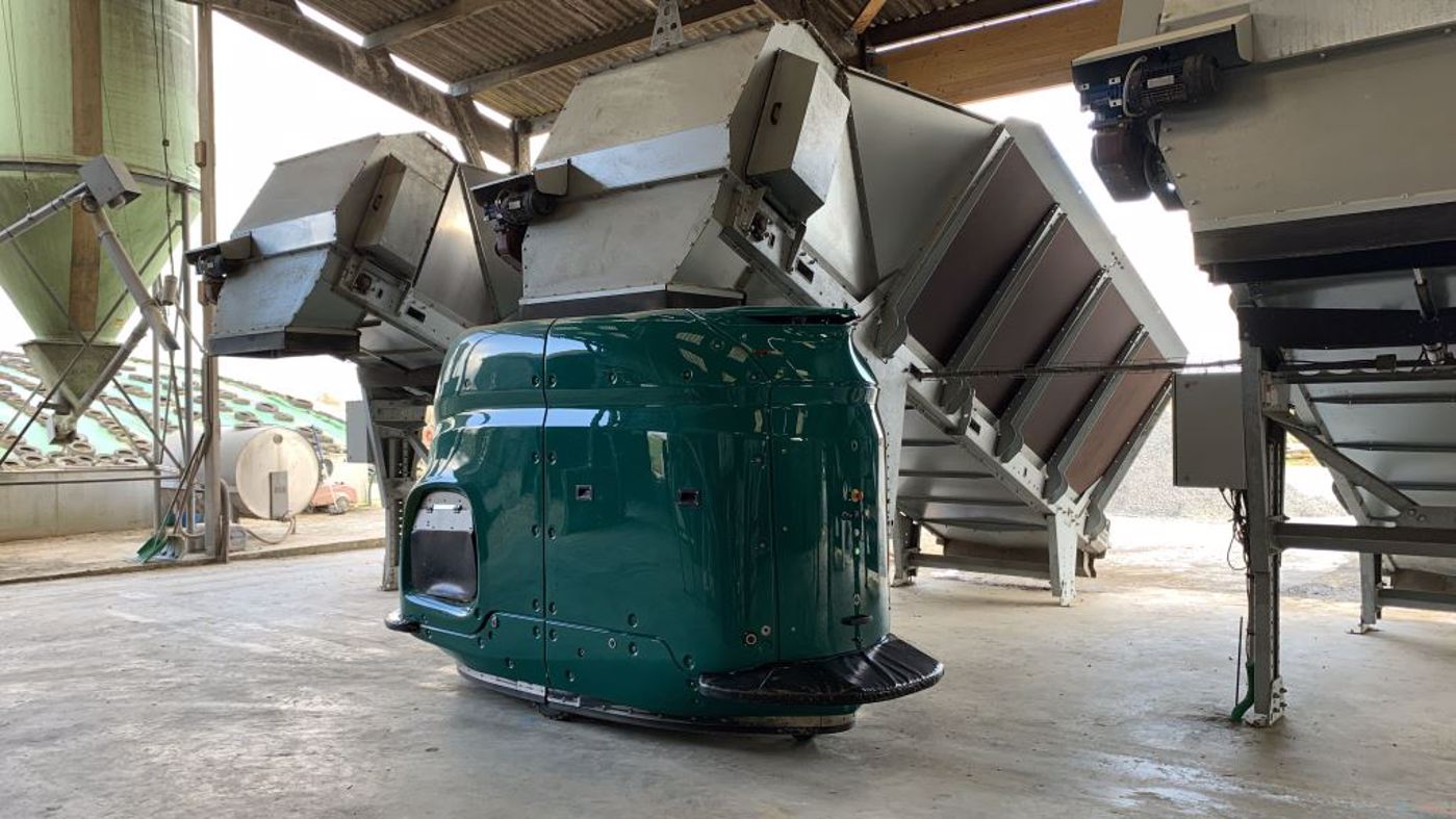 Le premier robot d'alimentation DairyFeed F4500 GEA en élevage laitier