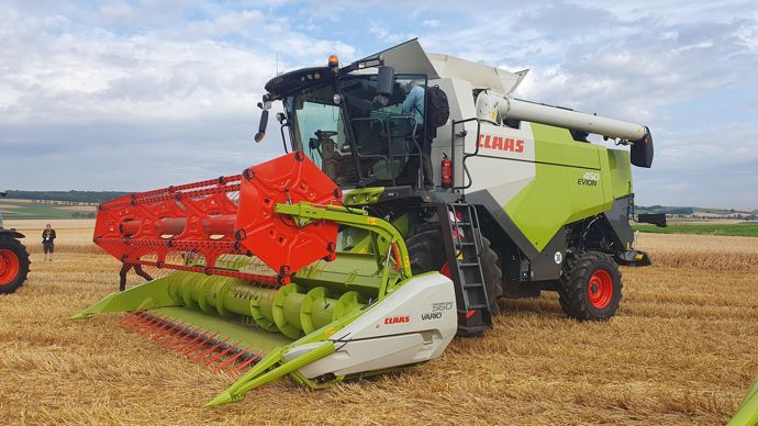 Nouvelles moissonneuses-batteuses Evion de Claas