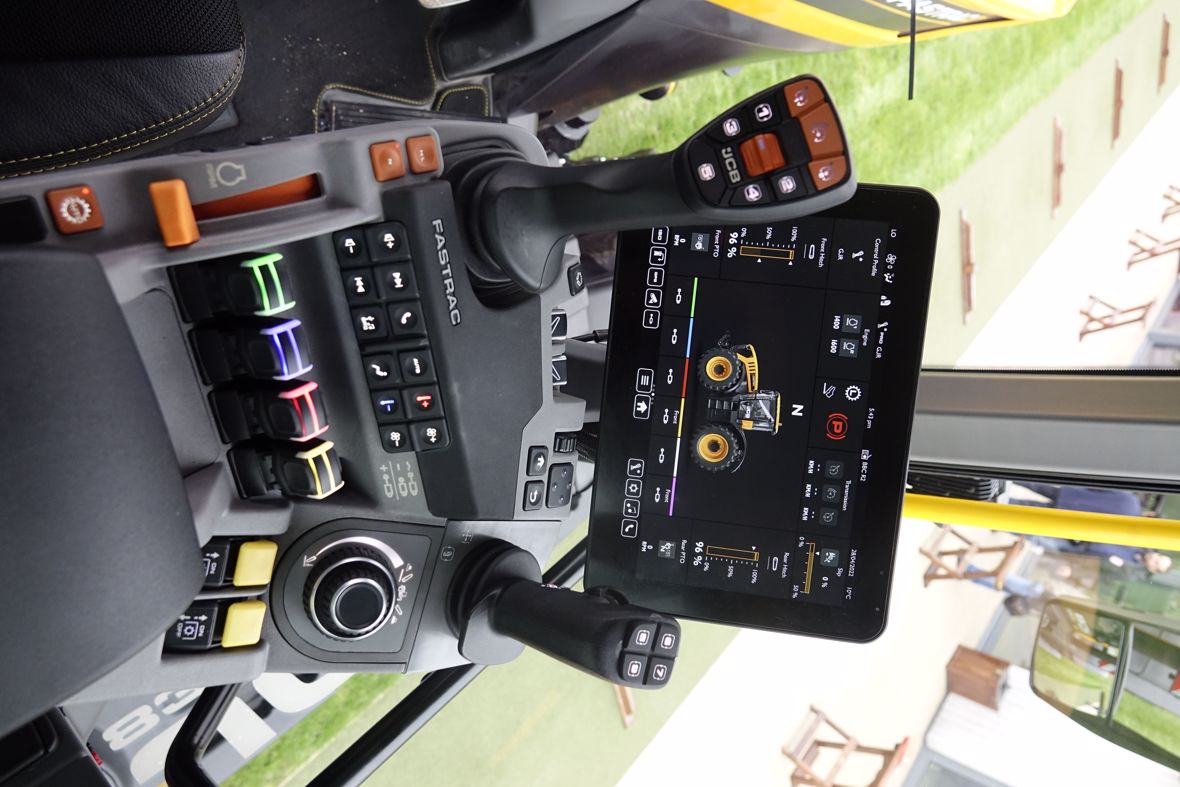 Tracteur JCB Fastrac Icon cabine