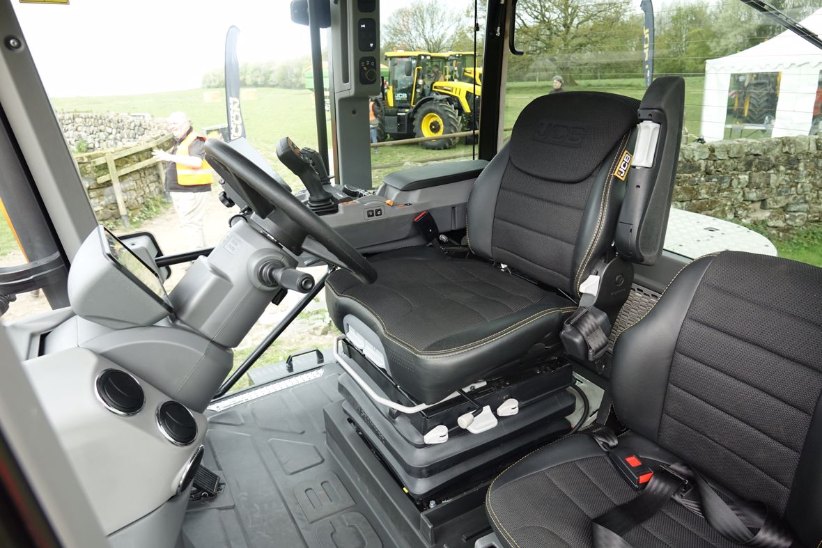 Tracteur JCB Fastrac Icon cabine
