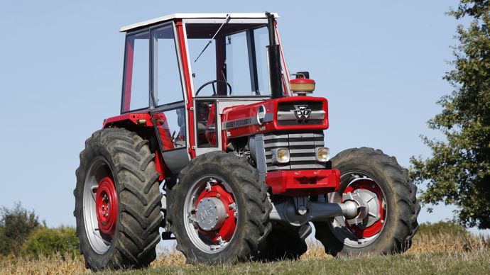 Tracteur Massey Ferguson 1080 fabriqués à Beauvais entre 1970 et 1977.