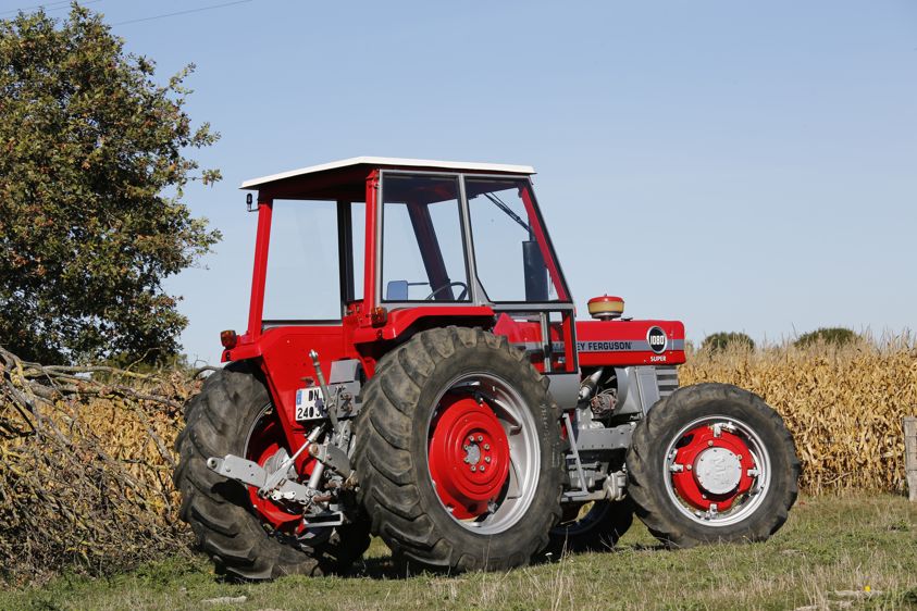 Tracteur Massey Ferguson 1080 fabriqués à Beauvais entre 1970 et 1977.
