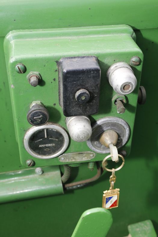 Le 552 marque la fin de la fabrication des semi-diesels chez SFV.