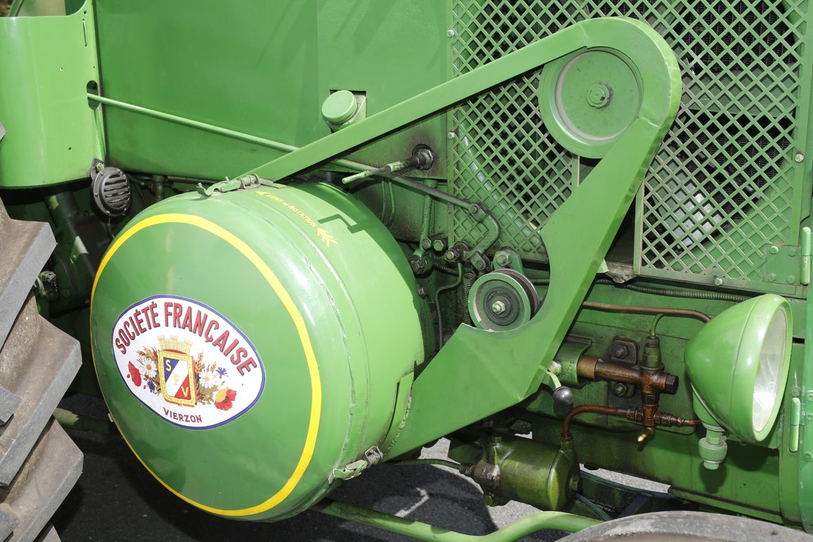 Le 552 marque la fin de la fabrication des semi-diesels chez SFV.