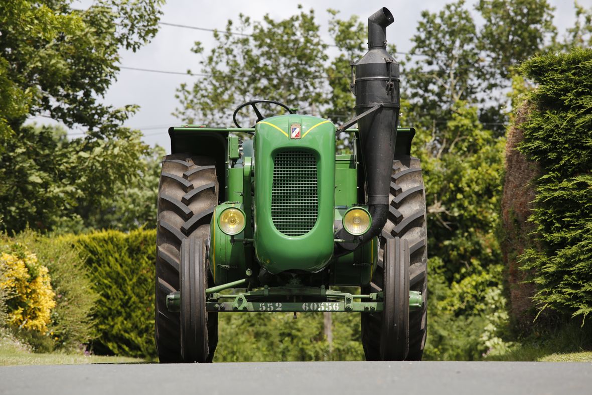 Le 552 marque la fin de la fabrication des semi-diesels chez SFV.