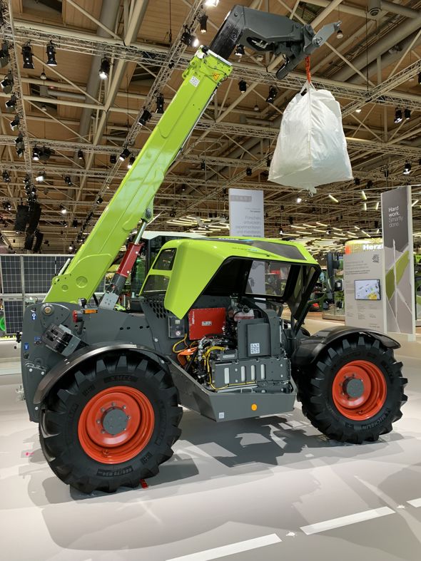 Agritechnica 2023 : Un prototype de chargeur télescopique électrique Claas