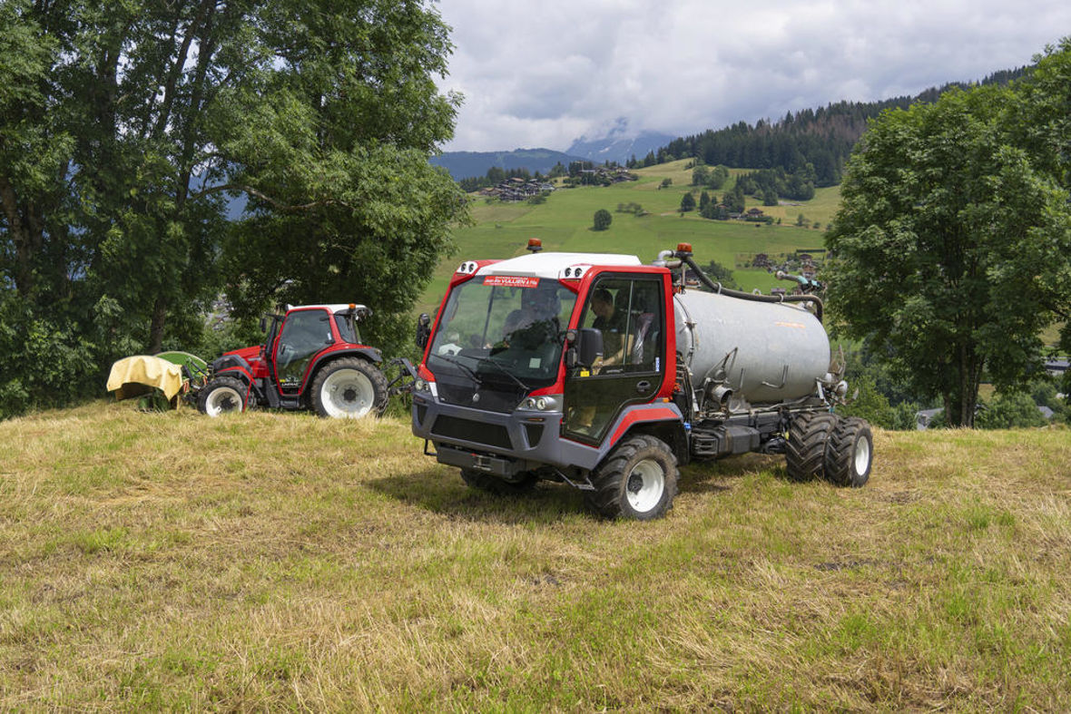 Essai du Lindner Unitrac 122 LDrive : un transporteur à l’épreuve des ...