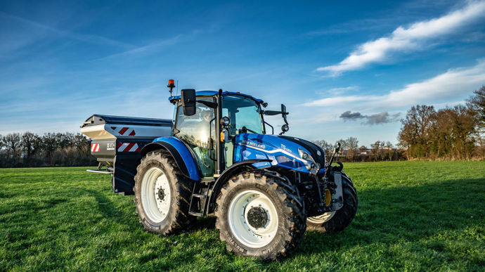 New Holland modernise son tracteur T5 Dual Command