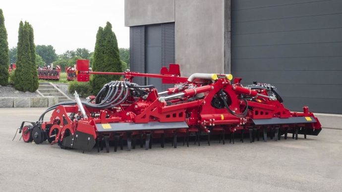 La herse rotative Horsch Kredo HD opère en solo ou en combiné de semis
