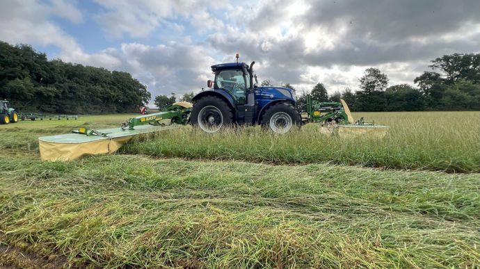 Krone : le combiné de fauche porté atteint 12,5 m de large